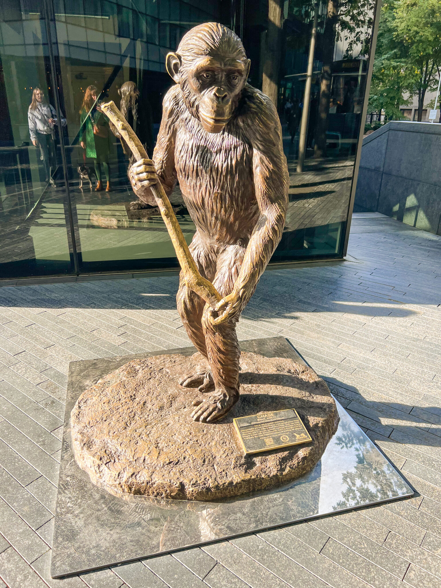 London Chimpanzee Sculpture Trail Walk - Like Love London