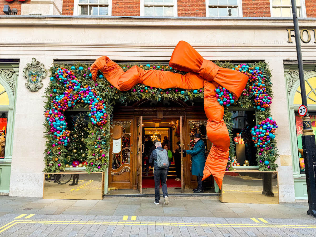 Fortnum & Mason’s Christmas Windows 2024 - Like Love London