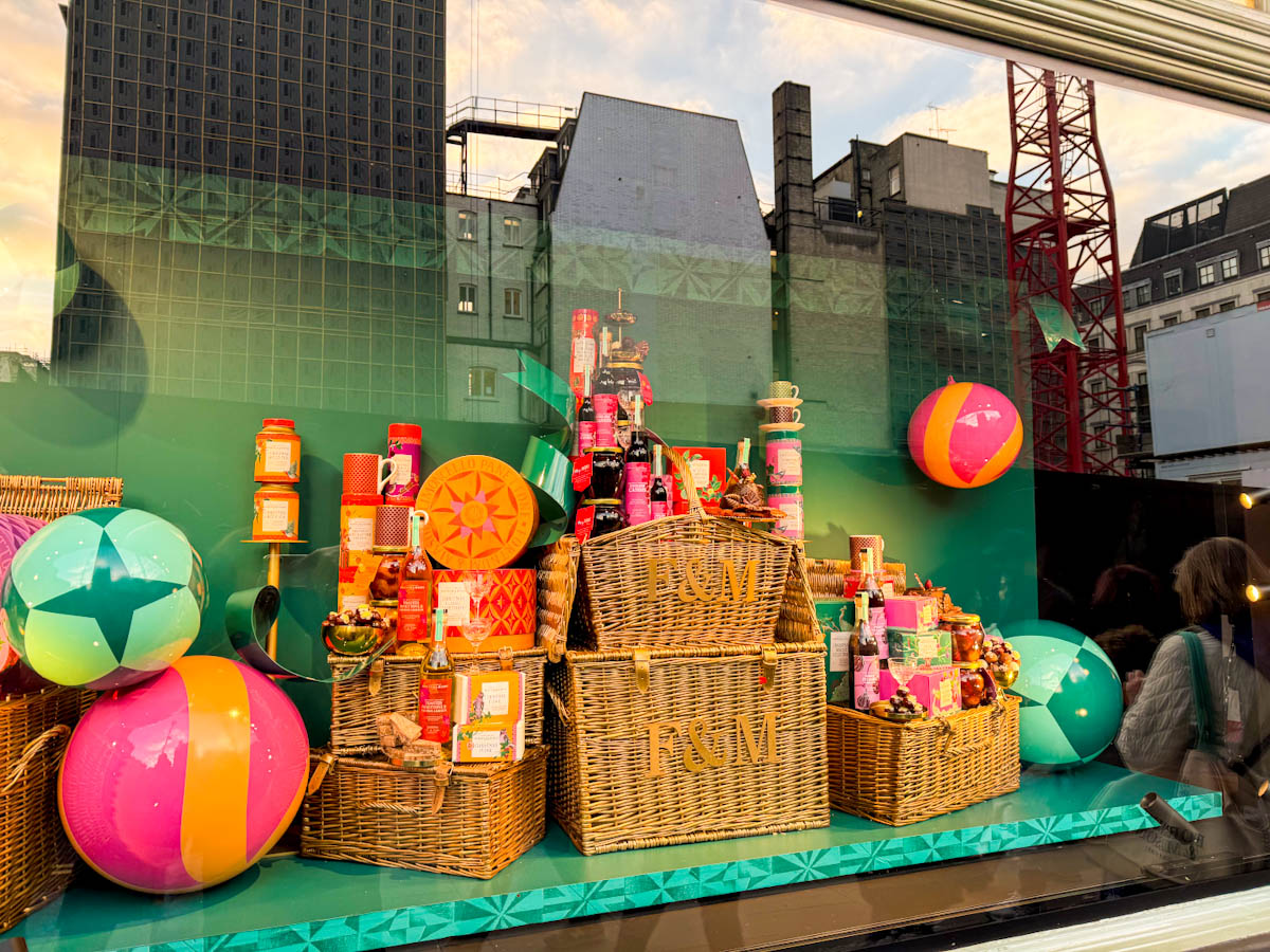 Fortnum & Mason’s Christmas Windows 2024 - Like Love London